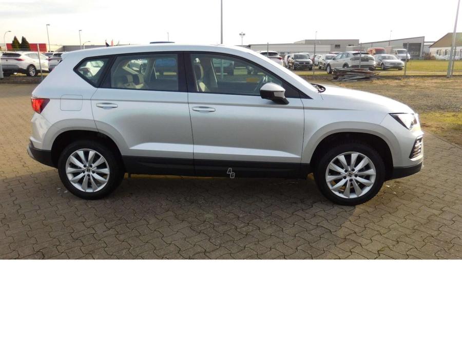 Grey SEAT Ateca 2024 in Kaunas, with an engine capacity of 1.50 L and mileage of 33 thousand km for 24829 €, photo 5 on AUTOMOTO.COM.LV