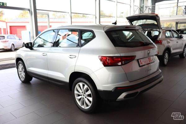 Grey SEAT Ateca 2024 in Kaunas, with an engine capacity of 1.50 L and mileage of 33 thousand km for 24190 €, photo 4 on AUTOMOTO.COM.LV