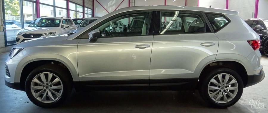 Grey SEAT Ateca 2024 in Kaunas, with an engine capacity of 1.50 L and mileage of 28 thousand km for 25730 €, photo 2 on AUTOMOTO.COM.LV