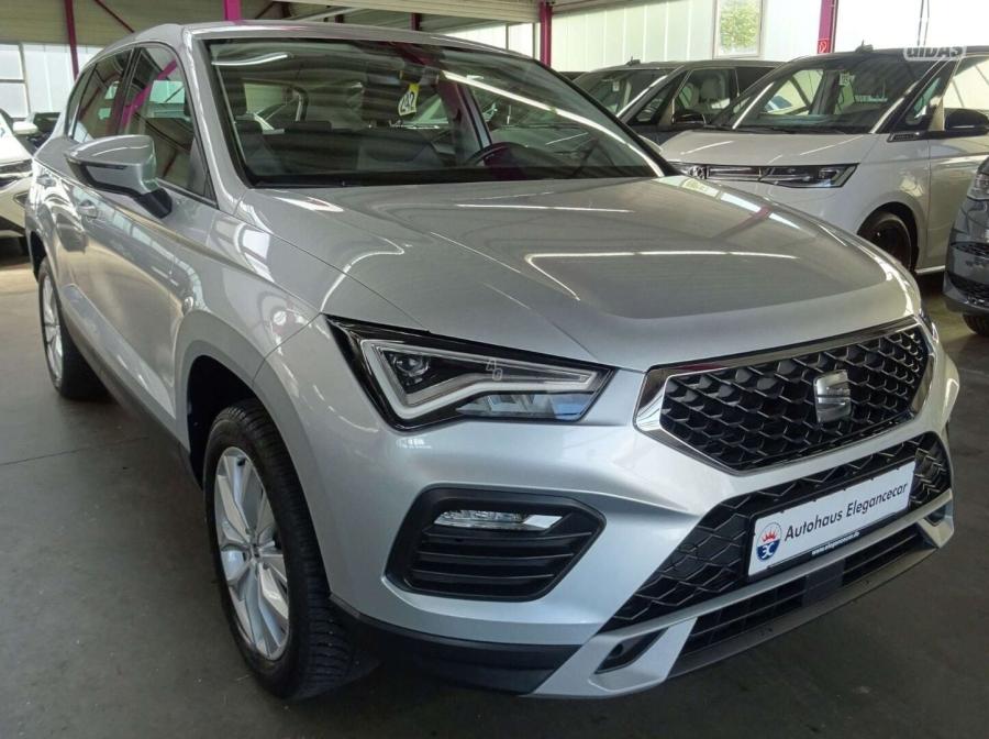 Grey SEAT Ateca 2024 in Kaunas, with an engine capacity of 1.50 L and mileage of 28 thousand km for 25730 €, photo 4 on AUTOMOTO.COM.LV