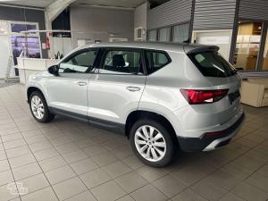 Grey SEAT Ateca 2024 in Kaunas, with an engine capacity of 0.00 L and mileage of 30 thousand km for 26005 €, photo 3 on AUTOMOTO.COM.LV