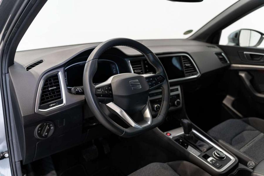 Grey SEAT Ateca 2025 in Vilnius, with an engine capacity of 1.50 L and mileage of 16 thousand km for 24990 €, photo 12 on AUTOMOTO.COM.LV