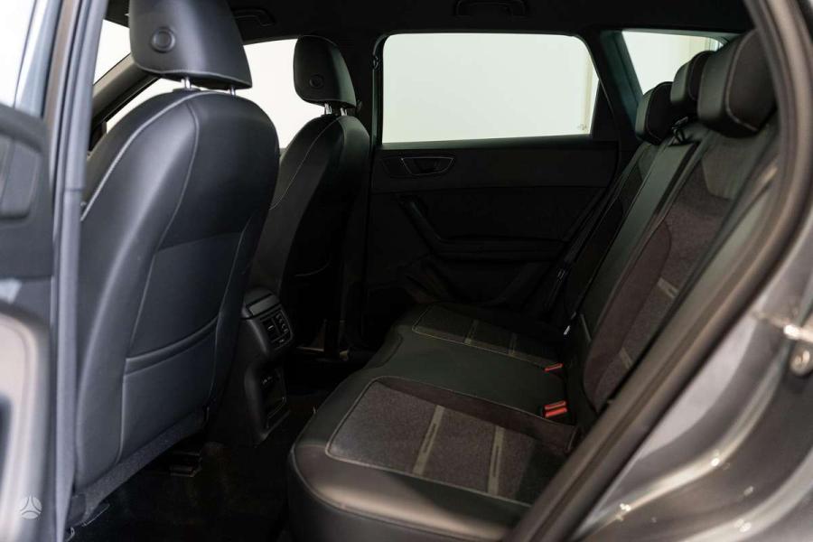 Grey SEAT Ateca 2025 in Vilnius, with an engine capacity of 1.50 L and mileage of 16 thousand km for 24990 €, photo 16 on AUTOMOTO.COM.LV