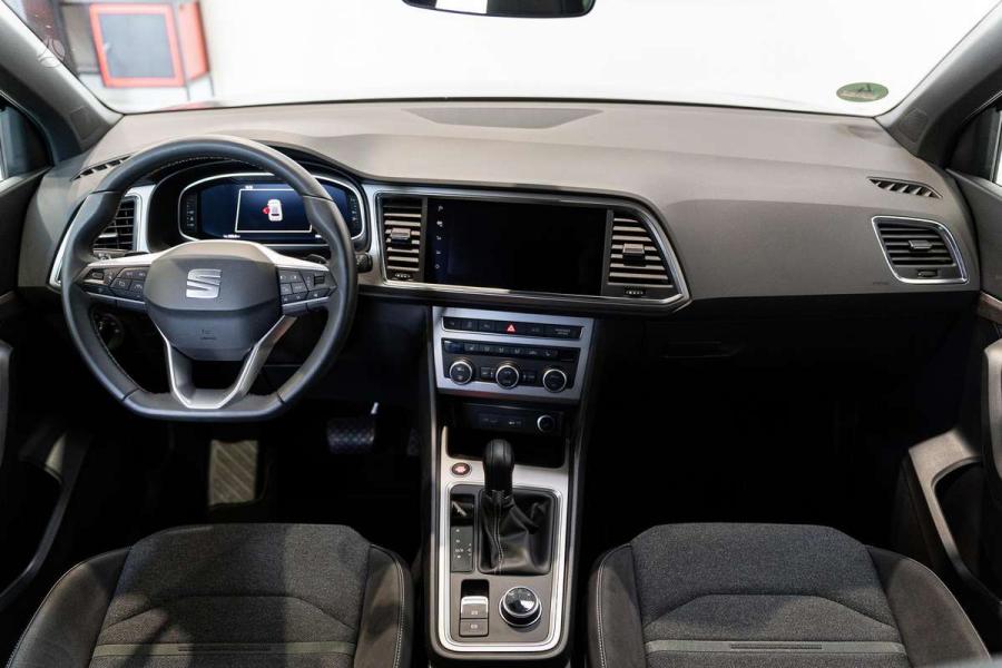 Grey SEAT Ateca 2025 in Vilnius, with an engine capacity of 1.50 L and mileage of 16 thousand km for 24990 €, photo 17 on AUTOMOTO.COM.LV