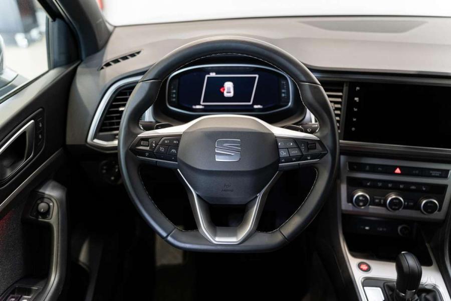 Grey SEAT Ateca 2025 in Vilnius, with an engine capacity of 1.50 L and mileage of 16 thousand km for 24990 €, photo 18 on AUTOMOTO.COM.LV