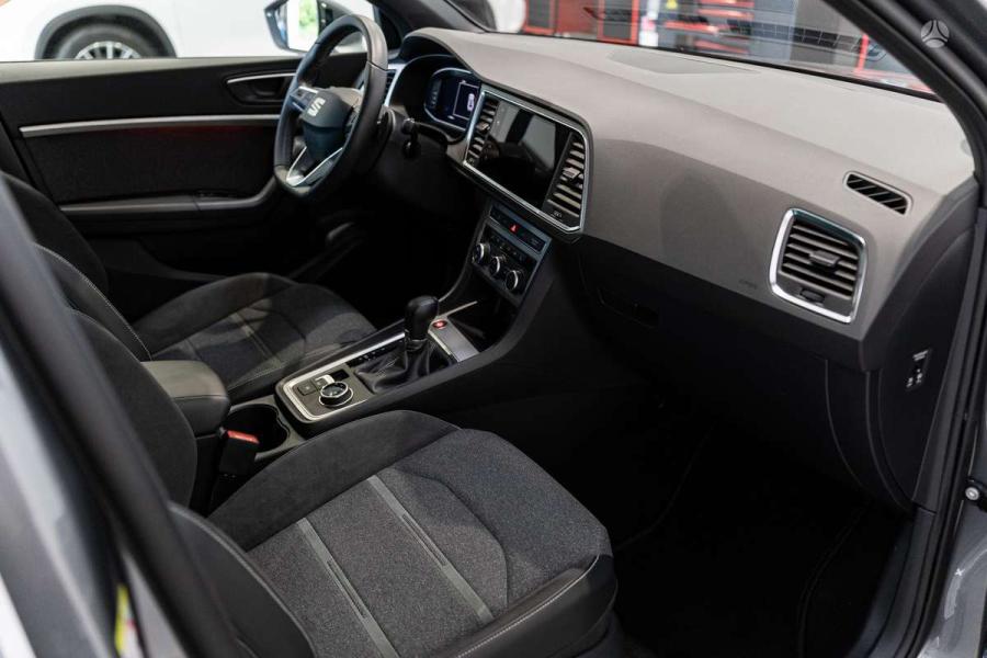 Grey SEAT Ateca 2025 in Vilnius, with an engine capacity of 1.50 L and mileage of 16 thousand km for 24990 €, photo 20 on AUTOMOTO.COM.LV