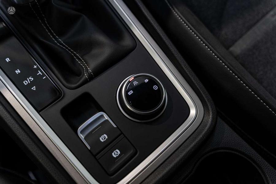 Grey SEAT Ateca 2025 in Vilnius, with an engine capacity of 1.50 L and mileage of 16 thousand km for 24990 €, photo 22 on AUTOMOTO.COM.LV