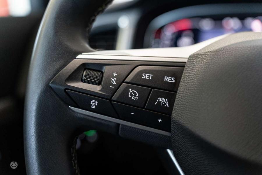 Grey SEAT Ateca 2025 in Vilnius, with an engine capacity of 1.50 L and mileage of 16 thousand km for 24990 €, photo 24 on AUTOMOTO.COM.LV