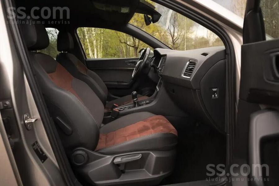 Grey SEAT Ateca 2017 in Riga, with an engine capacity of 2.00 L and mileage of 227 thousand km for 13900 €, photo 9 on AUTOMOTO.COM.LV