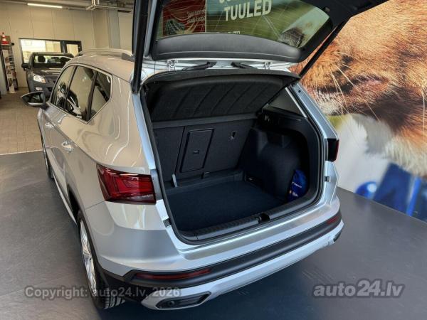 Pelēks SEAT Ateca 2024 Tallina, ar dzinēja tilpumu 1.50 L un nobraukumu 3 tūkst. km par 34900 €, foto 4 vietnē AUTOMOTO.COM.LV