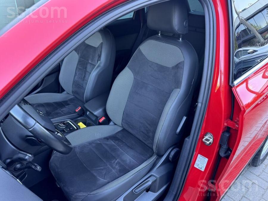 Red SEAT Ateca 2018 in Riga, with an engine capacity of 1.40 L and mileage of 202 thousand km for 13800 €, photo 17 on AUTOMOTO.COM.LV