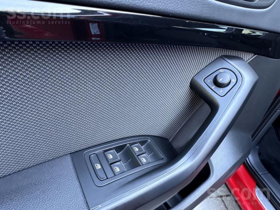 Red SEAT Ateca 2018 in Riga, with an engine capacity of 1.40 L and mileage of 202 thousand km for 13800 €, photo 19 on AUTOMOTO.COM.LV