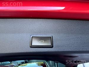 Red SEAT Ateca 2018 in Riga, with an engine capacity of 1.40 L and mileage of 202 thousand km for 13800 €, photo 21 on AUTOMOTO.COM.LV