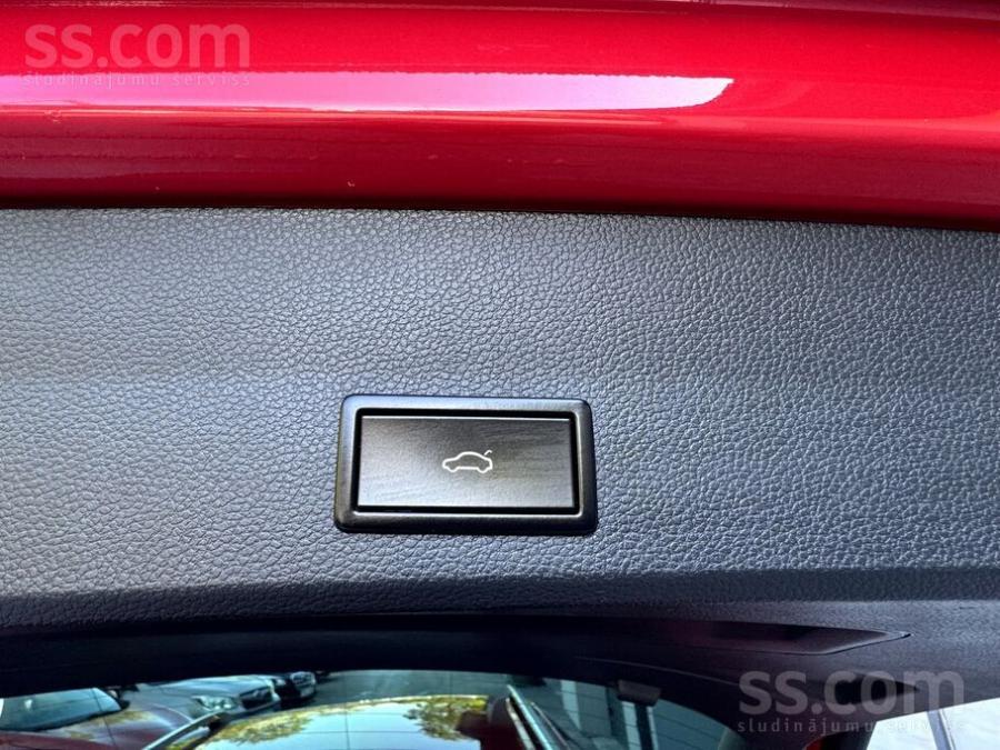 Red SEAT Ateca 2018 in Riga, with an engine capacity of 1.40 L and mileage of 202 thousand km for 13800 €, photo 21 on AUTOMOTO.COM.LV