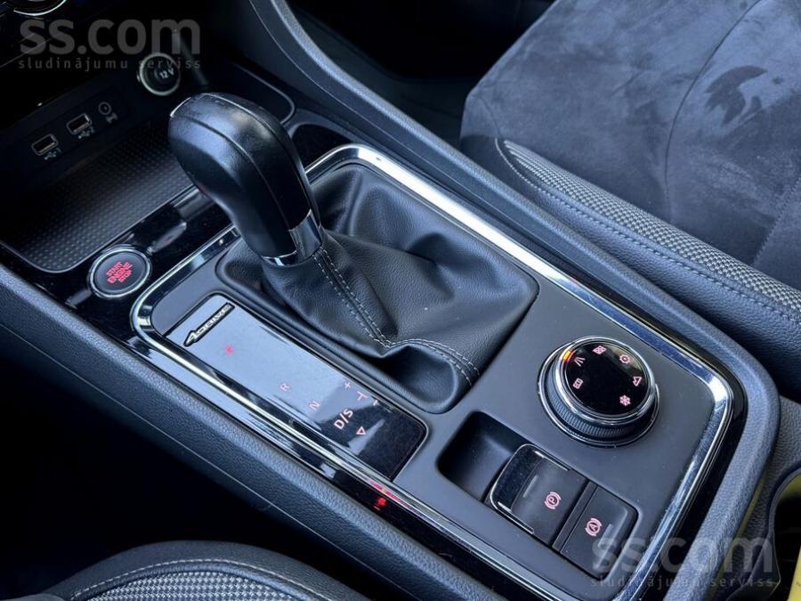Red SEAT Ateca 2018 in Riga, with an engine capacity of 1.40 L and mileage of 202 thousand km for 13800 €, photo 26 on AUTOMOTO.COM.LV