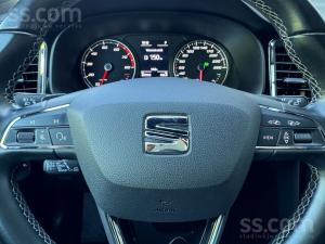 Red SEAT Ateca 2018 in Riga, with an engine capacity of 1.40 L and mileage of 202 thousand km for 13800 €, photo 27 on AUTOMOTO.COM.LV