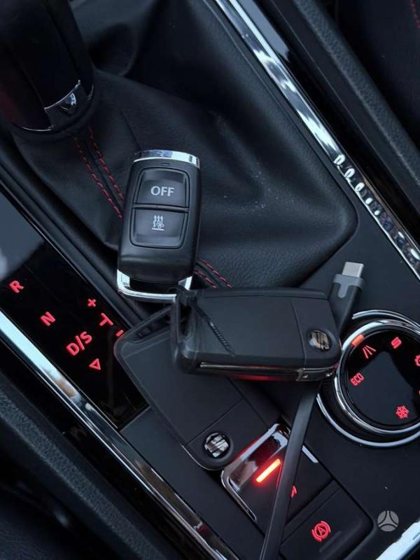 Red SEAT Ateca 2020 in Vilnius, with an engine capacity of 1.97 L and mileage of 200 thousand km for 18499 €, photo 6 on AUTOMOTO.COM.LV