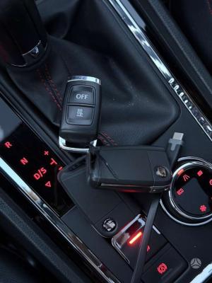 Red SEAT Ateca 2020 in Vilnius, with an engine capacity of 1.97 L and mileage of 200 thousand km for 18499 €, photo 7 on AUTOMOTO.COM.LV