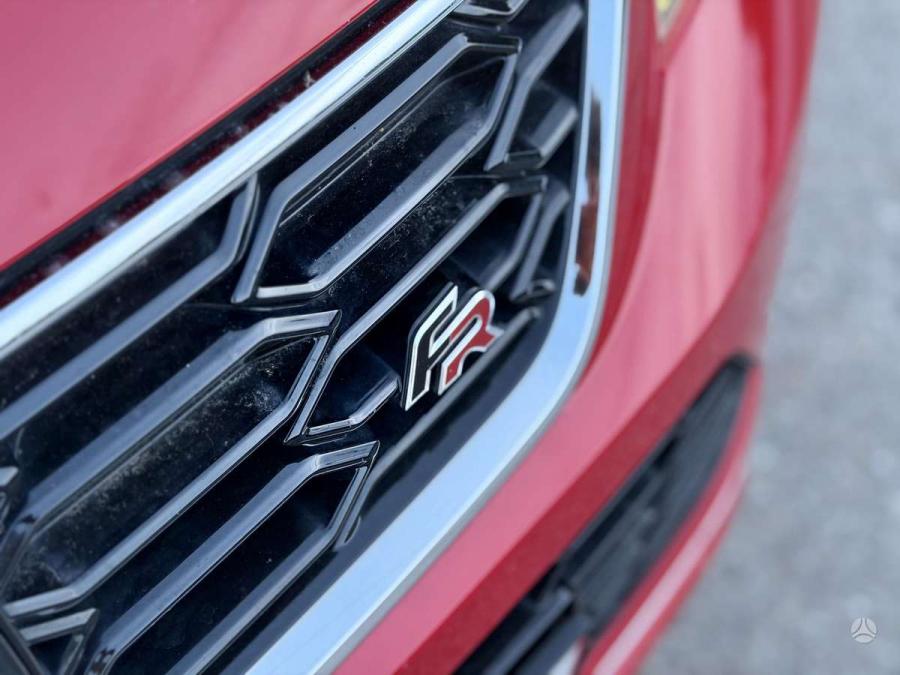 Red SEAT Ateca 2020 in Vilnius, with an engine capacity of 1.97 L and mileage of 200 thousand km for 18499 €, photo 8 on AUTOMOTO.COM.LV