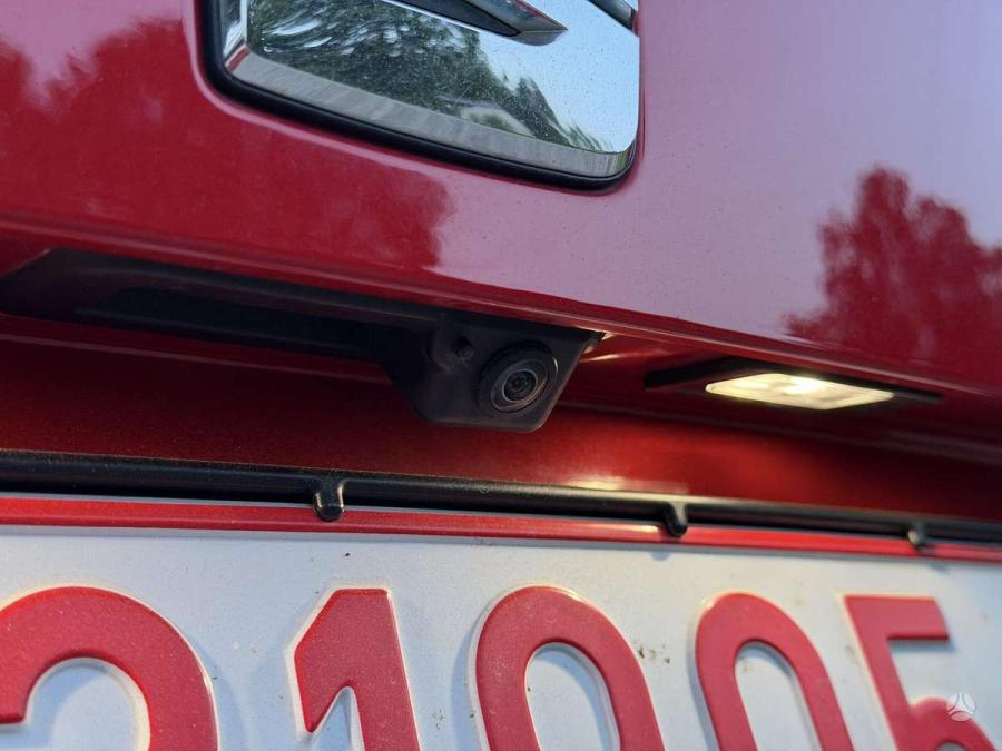 Red SEAT Ateca 2020 in Vilnius, with an engine capacity of 1.97 L and mileage of 200 thousand km for 18499 €, photo 15 on AUTOMOTO.COM.LV