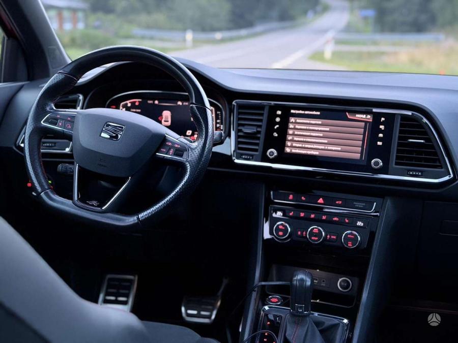 Red SEAT Ateca 2020 in Vilnius, with an engine capacity of 1.97 L and mileage of 200 thousand km for 18499 €, photo 25 on AUTOMOTO.COM.LV