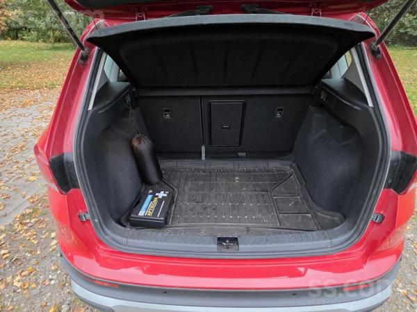 Red SEAT Ateca 2022 in Jelgava, with an engine capacity of 1.50 L and mileage of 48 thousand km for 19200 €, photo 8 on AUTOMOTO.COM.LV
