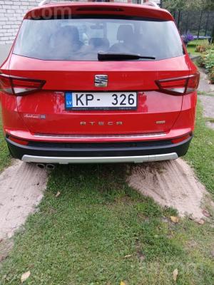 Red SEAT Ateca 2017 in Riga, with an engine capacity of 2.00 L and mileage of 122 thousand km for 13300 €, photo 4 on AUTOMOTO.COM.LV