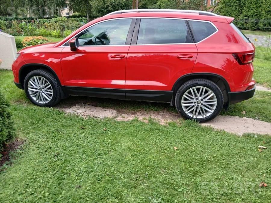 Red SEAT Ateca 2017 in Riga, with an engine capacity of 2.00 L and mileage of 122 thousand km for 13300 €, photo 5 on AUTOMOTO.COM.LV