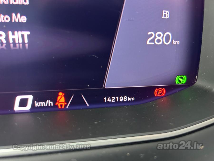 SEAT Ateca 2021 in Tartu, with an engine capacity of 1.50 L and mileage of 142 thousand km for 15500 €, photo 15 on AUTOMOTO.COM.LV