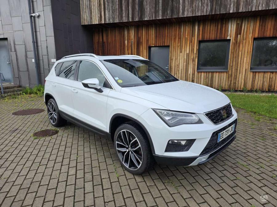 Белый Сеат Ateca 2016 в Таураге, объемом двигателя 1.97 л и пробегом 249 тыс. км за 11800 €, фото 1 на AUTOMOTO.COM.LV