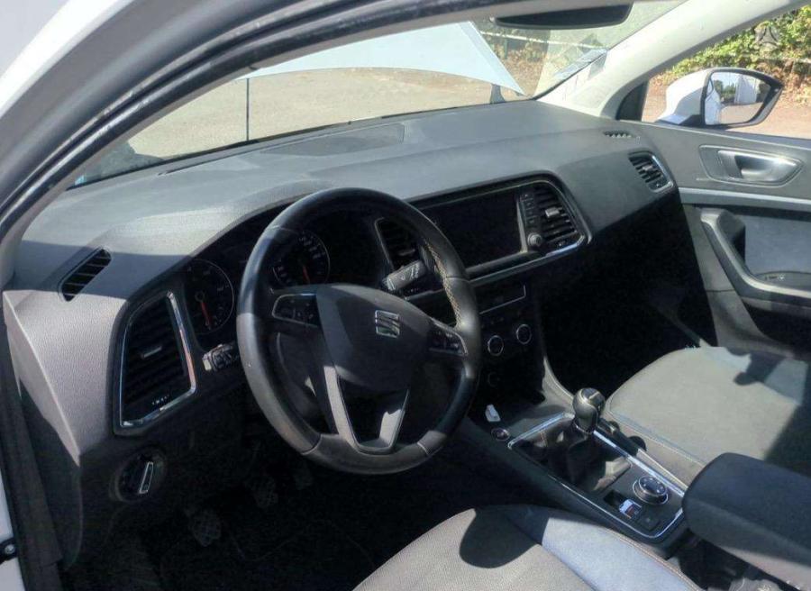 White SEAT Ateca 2016 in Taurage, with an engine capacity of 1.97 L and mileage of 215 thousand km for 8300 €, photo 8 on AUTOMOTO.COM.LV