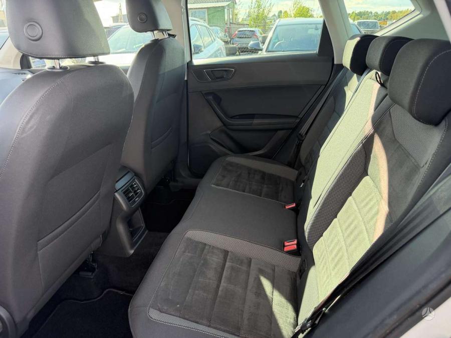 White SEAT Ateca 2016 in Kaunas, with an engine capacity of 1.40 L and mileage of 215 thousand km for 11900 €, photo 10 on AUTOMOTO.COM.LV