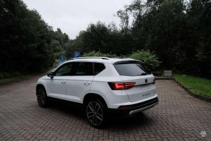 White SEAT Ateca 2016 in Taurage, with an engine capacity of 1.97 L and mileage of 298 thousand km for 10900 €, photo 8 on AUTOMOTO.COM.LV