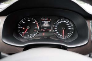 White SEAT Ateca 2016 in Taurage, with an engine capacity of 1.97 L and mileage of 298 thousand km for 10900 €, photo 12 on AUTOMOTO.COM.LV