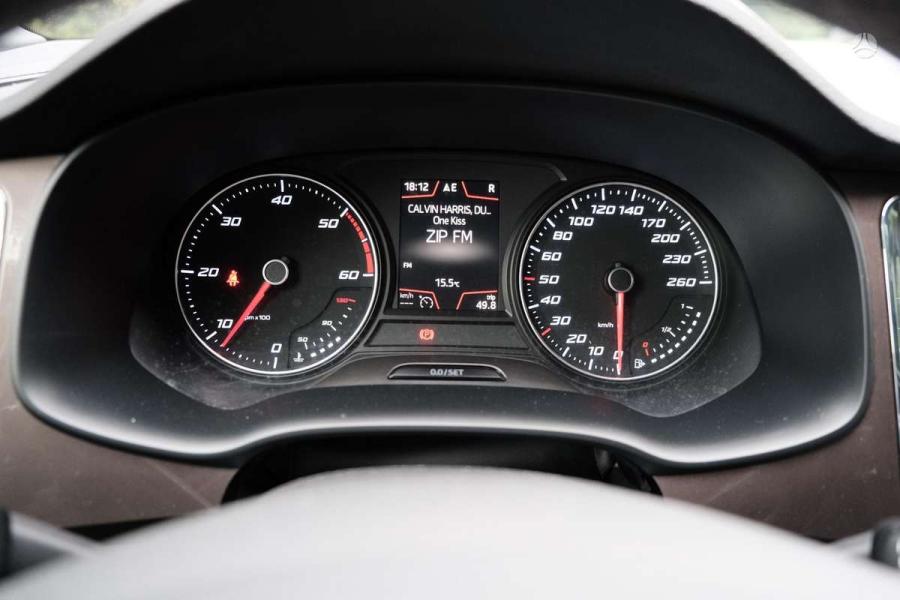 White SEAT Ateca 2016 in Taurage, with an engine capacity of 1.97 L and mileage of 298 thousand km for 10900 €, photo 12 on AUTOMOTO.COM.LV