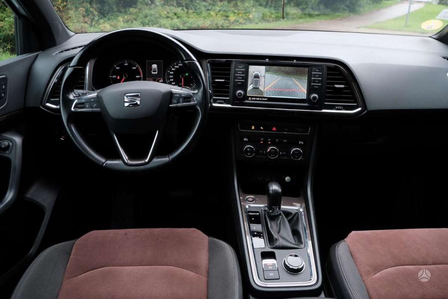 White SEAT Ateca 2016 in Taurage, with an engine capacity of 1.97 L and mileage of 298 thousand km for 10900 €, photo 15 on AUTOMOTO.COM.LV