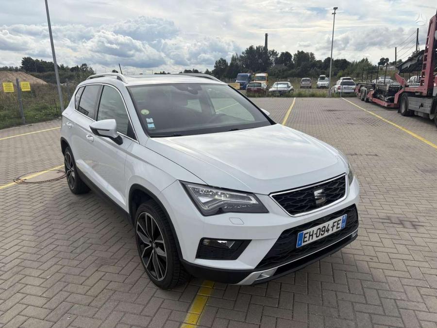 Белый Сеат Ateca 2016 в Таураге, объемом двигателя 1.97 л и пробегом 271 тыс. км за 11000 €, фото 4 на AUTOMOTO.COM.LV