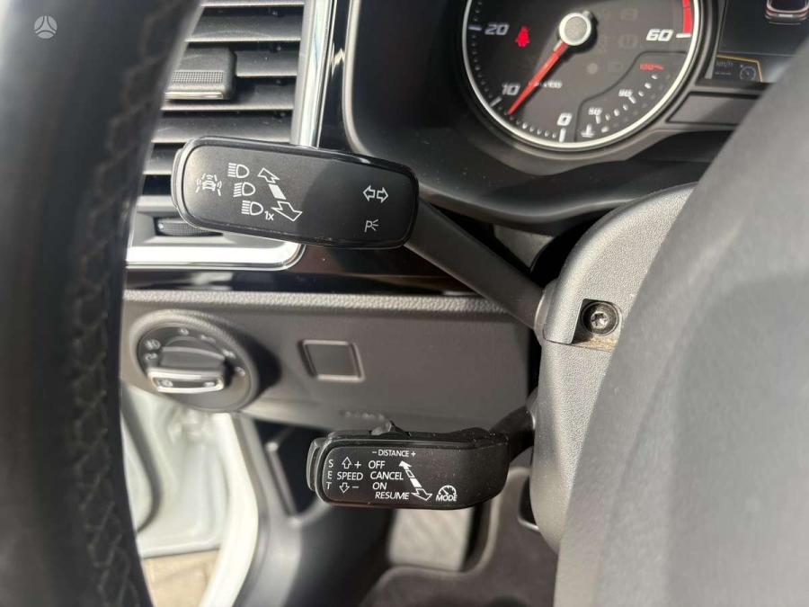 Белый Сеат Ateca 2016 в Таураге, объемом двигателя 1.97 л и пробегом 271 тыс. км за 11000 €, фото 16 на AUTOMOTO.COM.LV