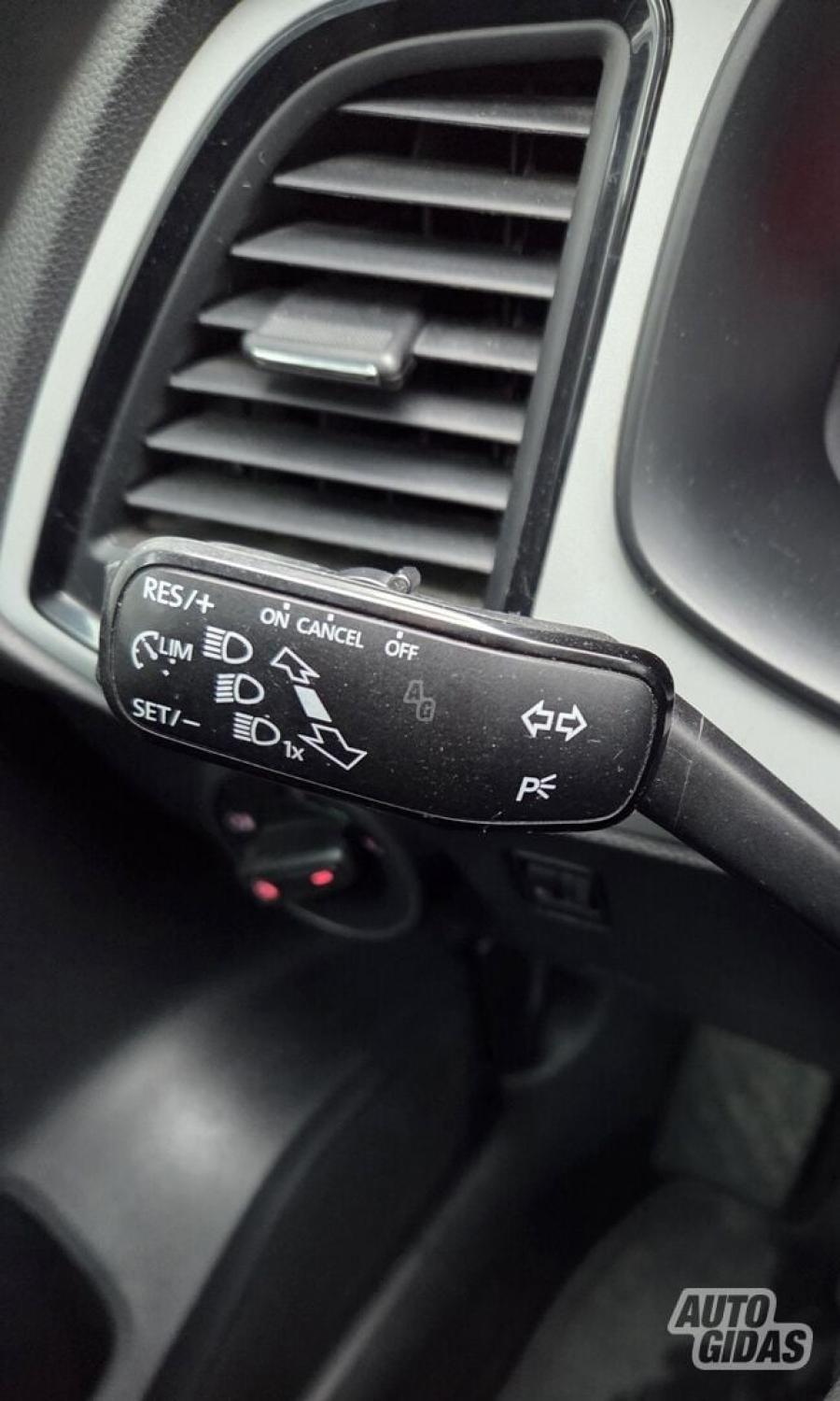 Balts SEAT Ateca 2017 Kauņa, ar dzinēja tilpumu 1.60 L un nobraukumu 214 tūkst. km par 9400 €, foto 27 vietnē AUTOMOTO.COM.LV