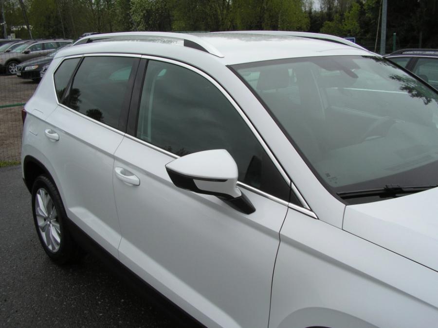 White SEAT Ateca 2017 in Riga, with an engine capacity of 1.60 L and mileage of 162 thousand km for 14950 €, photo 13 on AUTOMOTO.COM.LV
