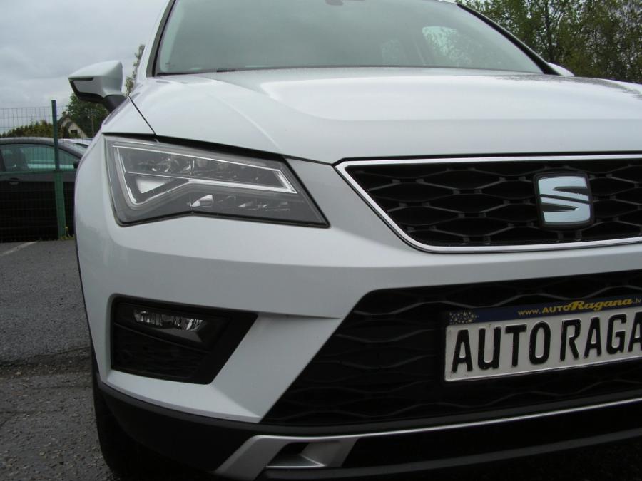 White SEAT Ateca 2017 in Riga, with an engine capacity of 1.60 L and mileage of 162 thousand km for 14950 €, photo 16 on AUTOMOTO.COM.LV