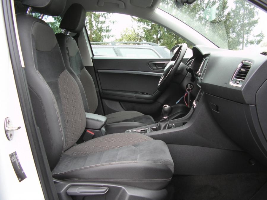 White SEAT Ateca 2017 in Riga, with an engine capacity of 1.60 L and mileage of 162 thousand km for 14950 €, photo 30 on AUTOMOTO.COM.LV