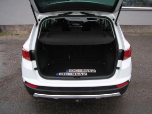 White SEAT Ateca 2017 in Riga, with an engine capacity of 1.60 L and mileage of 162 thousand km for 14950 €, photo 33 on AUTOMOTO.COM.LV