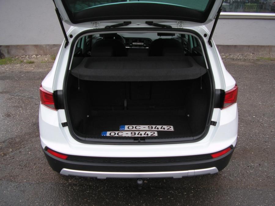 White SEAT Ateca 2017 in Riga, with an engine capacity of 1.60 L and mileage of 162 thousand km for 14950 €, photo 33 on AUTOMOTO.COM.LV