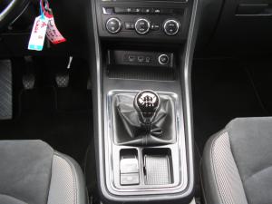 White SEAT Ateca 2017 in Riga, with an engine capacity of 1.60 L and mileage of 162 thousand km for 14950 €, photo 37 on AUTOMOTO.COM.LV