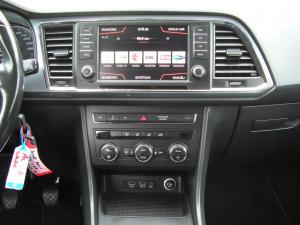 White SEAT Ateca 2017 in Riga, with an engine capacity of 1.60 L and mileage of 162 thousand km for 14950 €, photo 38 on AUTOMOTO.COM.LV