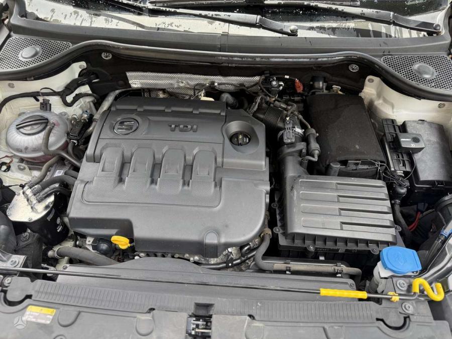 White SEAT Ateca 2017 in Utena, with an engine capacity of 1.60 L and mileage of 200 thousand km for 9950 €, photo 19 on AUTOMOTO.COM.LV
