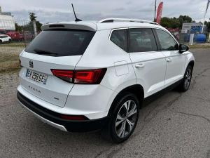 White SEAT Ateca 2017 in Panevezys, with an engine capacity of 1.97 L and mileage of 284 thousand km for 11900 €, photo 8 on AUTOMOTO.COM.LV