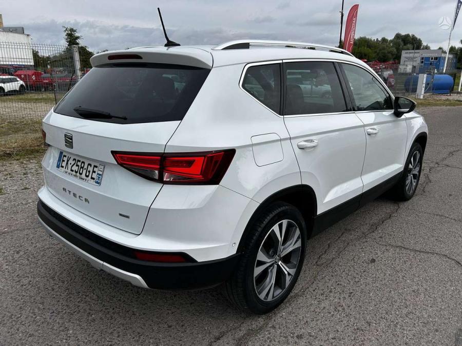 White SEAT Ateca 2017 in Panevezys, with an engine capacity of 1.97 L and mileage of 284 thousand km for 11900 €, photo 8 on AUTOMOTO.COM.LV