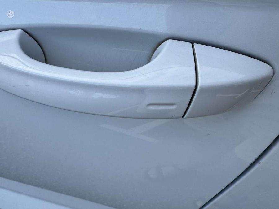White SEAT Ateca 2017 in Prienai, with an engine capacity of 1.97 L and mileage of 280 thousand km for 12600 €, photo 22 on AUTOMOTO.COM.LV